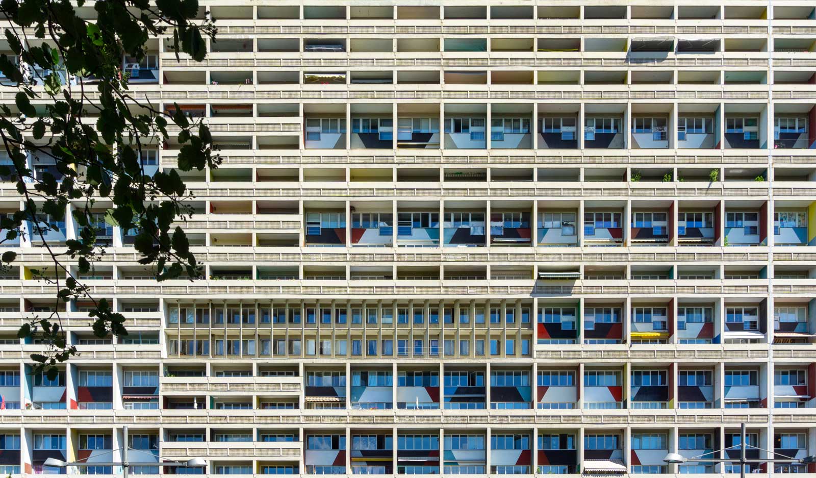 Architecture of the 30's in Paris